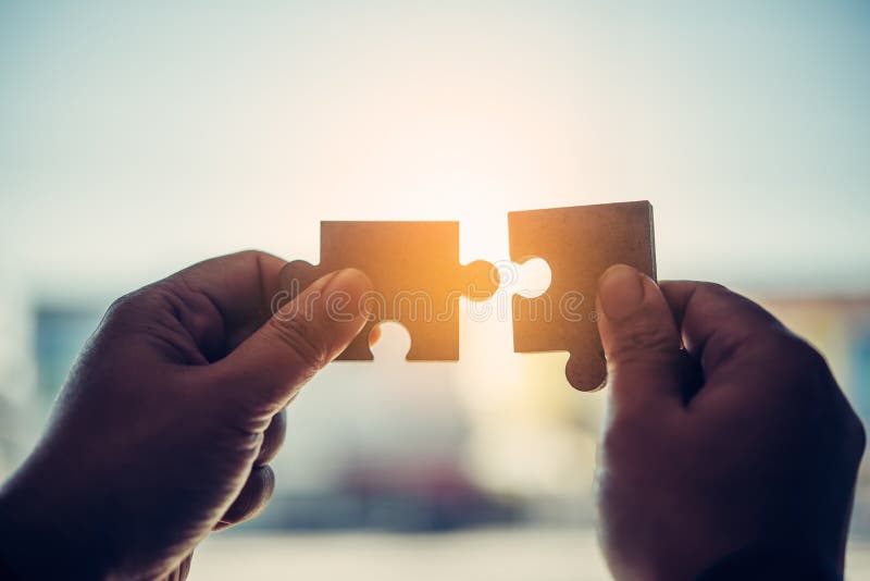 Business People are Taking Puzzles To Connect. Ideas about Building a ...