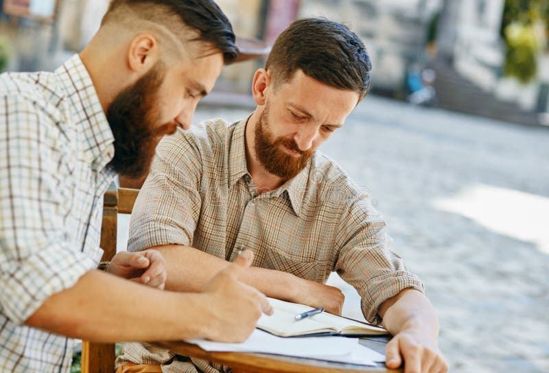 Business People are Working on a Contract Stock Photo - Image of ...