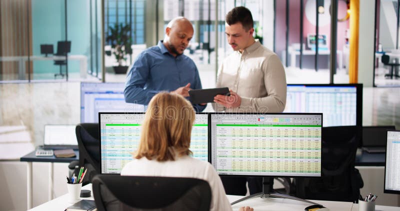 141 Desktop Computer Employee Dashboard Stock Photos - Free & Royalty ...