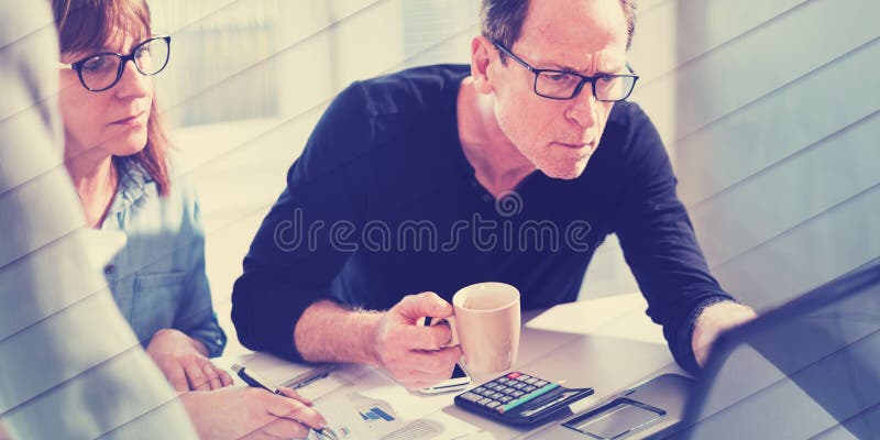 Business People Working Together, Geometric Pattern Stock Illustration ...