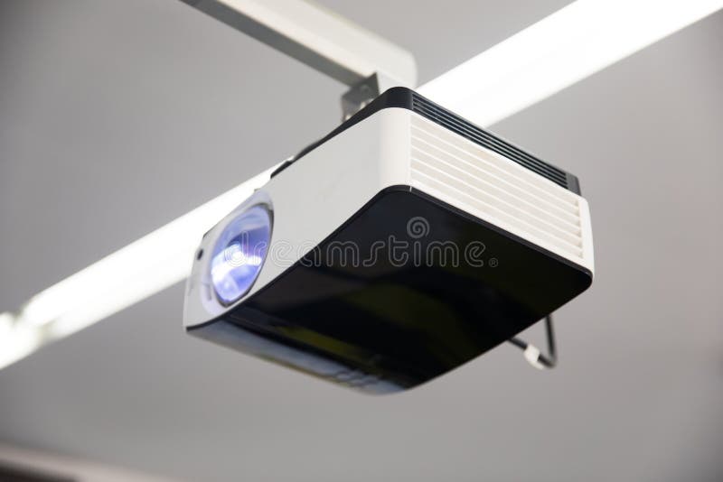 Presentation with Lcd Projector Stock Image - Image of audiovisual ...