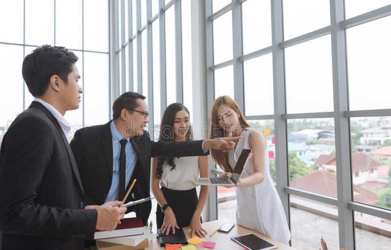 Top View of Business Team People Meeting Conference Discussion ...