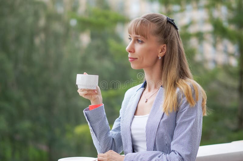 Business Woman Drinking Tea during the Break at Work Stock Photo ...