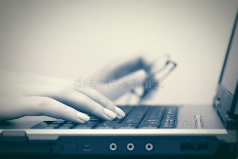 Business Woman Using Computer Keyboard Stock Image - Image of ...