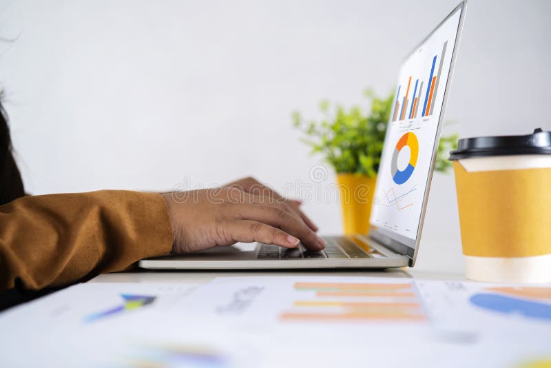 Business Women Using Computer Prepare Business Report for Evaluation ...