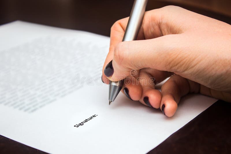 Business Worker Signing the Contract Stock Photo - Image of closeup ...
