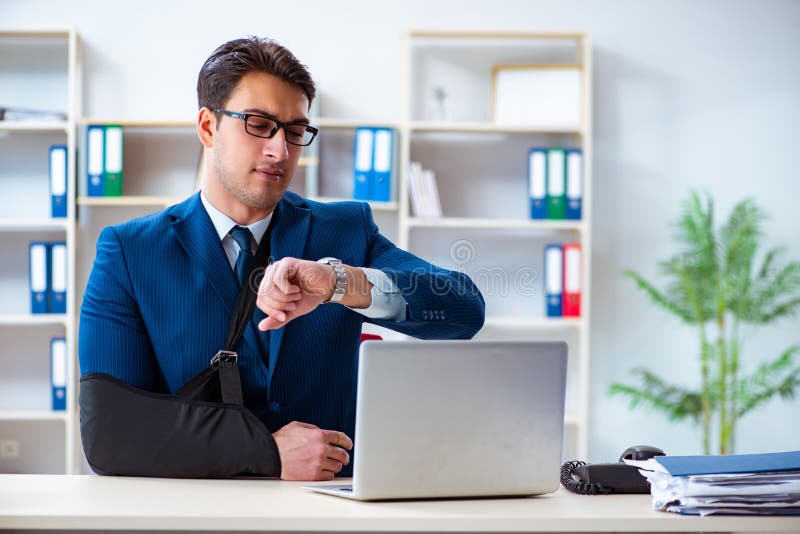 The Businessman with Broken Arm Working in Office Stock Image - Image ...