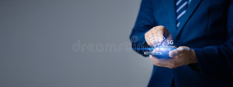 Businessman with 5g Technology Hologram, 5g Networking, Data Forwarding ...