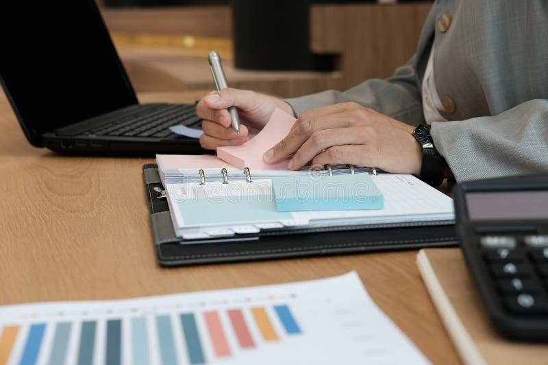 Businessman Hold Sticky Note Reminder Schedule for Organizing Pl Stock ...