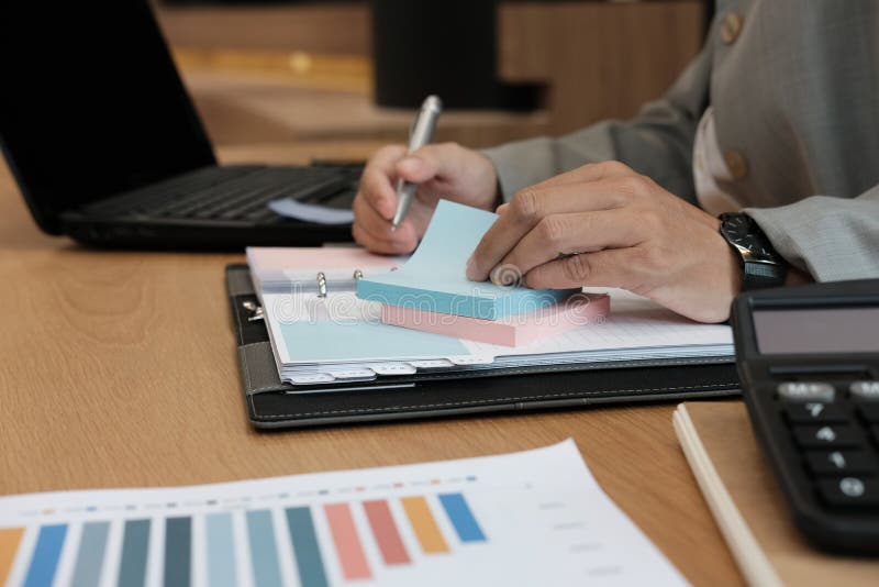 Businessman Hold Sticky Note Reminder Schedule for Organizing Pl Stock ...