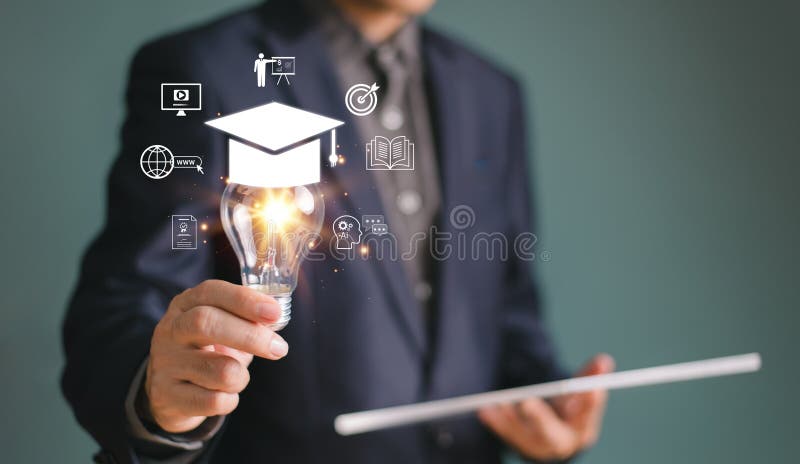 Businessman Show Light Bulb Graduation Hat. Study E-learning Graduate ...