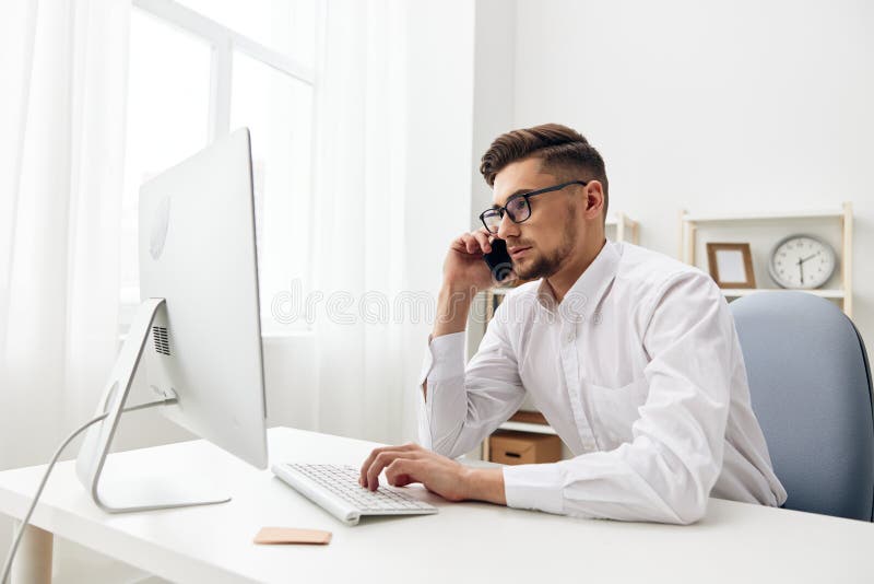 Businessmen Computer Work Internet Official Self Confidence Executive ...