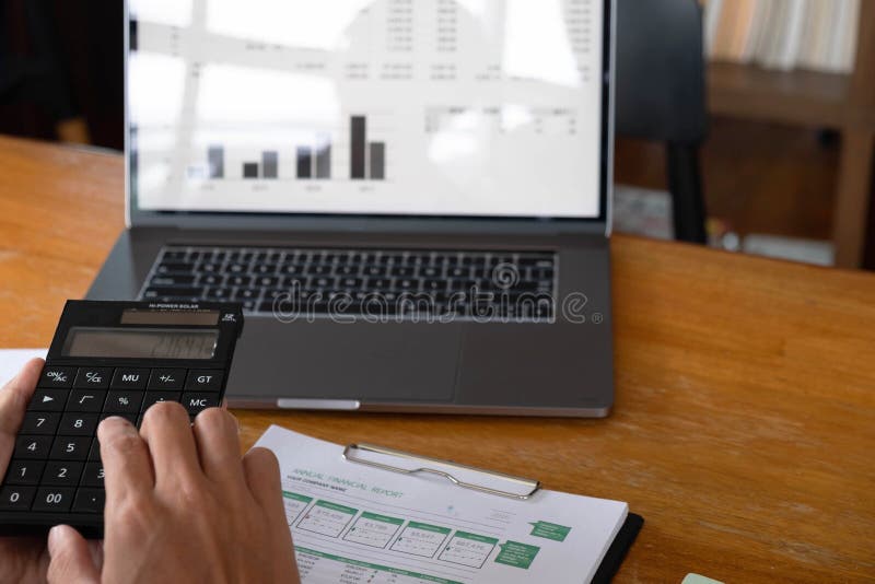 Businessmen, Finance, Accounting Work, Checking Accounts, Using ...