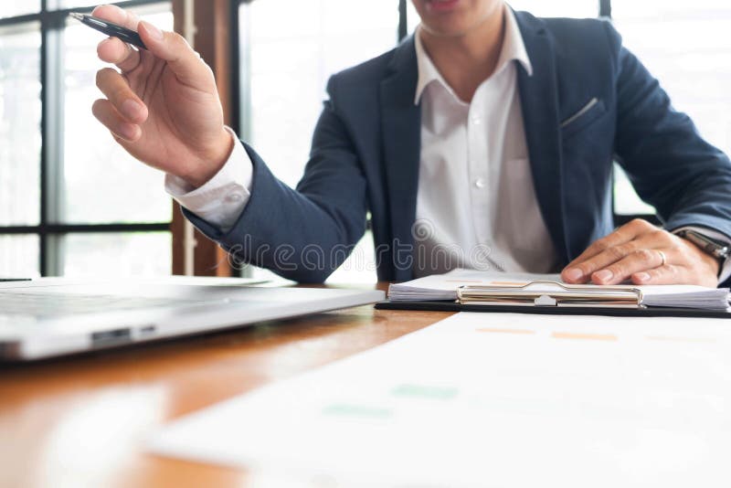 Businessmen, Finance, Accounting Work, Checking Accounts, Using ...