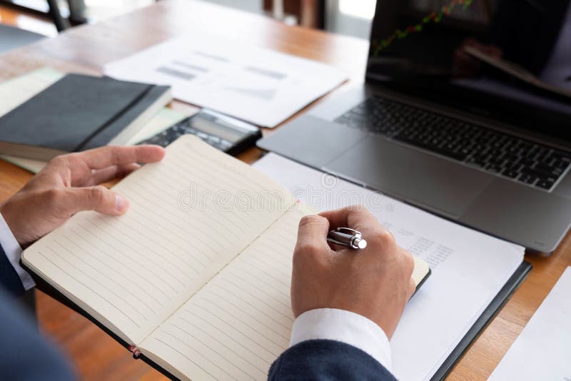 Businessmen, Finance, Accounting Work, Checking Accounts, Using ...