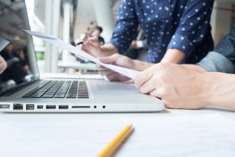 Discussion of papers stock image. Image of explaining - 35197913