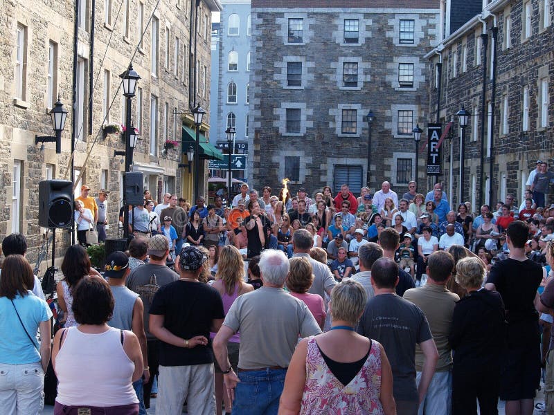 Busker festival editorial photo. Image of historic, street - 12737781