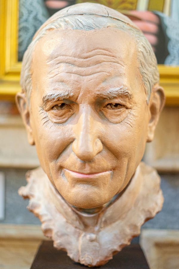 Bust, Super Realistic Statue of Pope John Paul II Editorial Stock Image ...