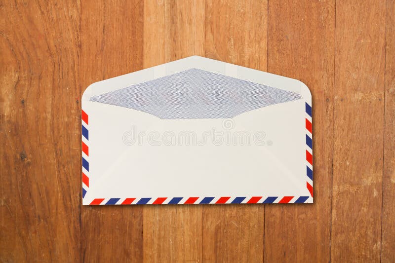 Busta da posta aerea immagine stock. Immagine di impilato - 39512315