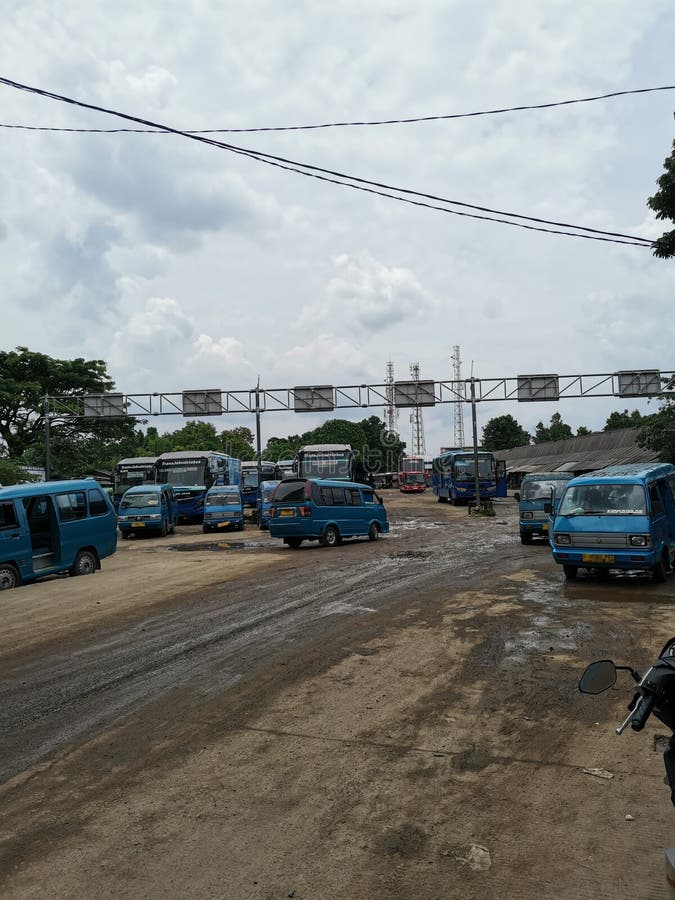 Busy Afternoon at Bubulak Terminal, Bogor, West Java, Indonesia ...