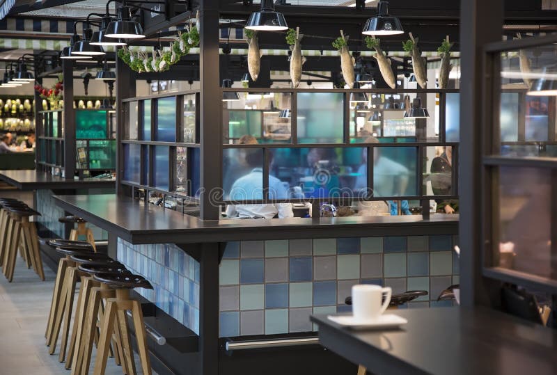 Busy cafe in the airport editorial stock photo. Image of airport - 81104053