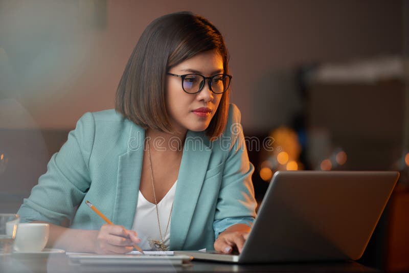 Busy lady stock image. Image of ideas, networking, computer - 81380567