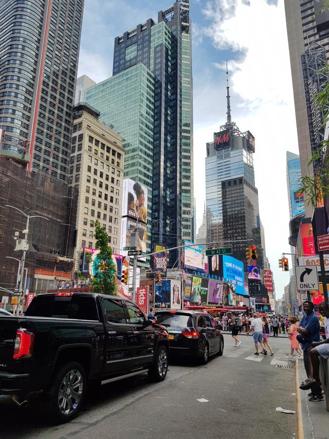 Busy Streets of New York, USA Editorial Stock Image - Image of offices ...