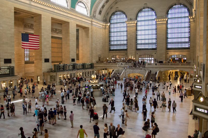 Busy Grand Central Station editorial photography. Image of busy - 85187202