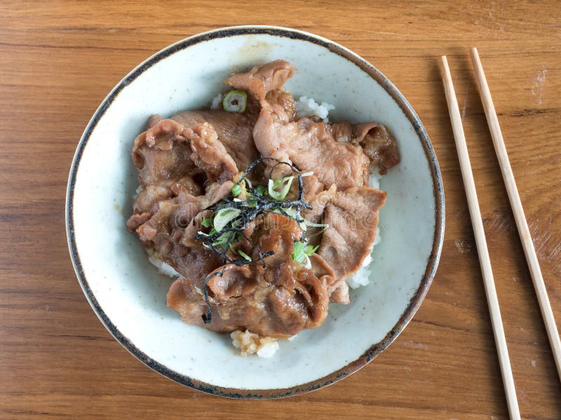 Buta-don stock image. Image of japan, food, lunch, seaweed - 76938005