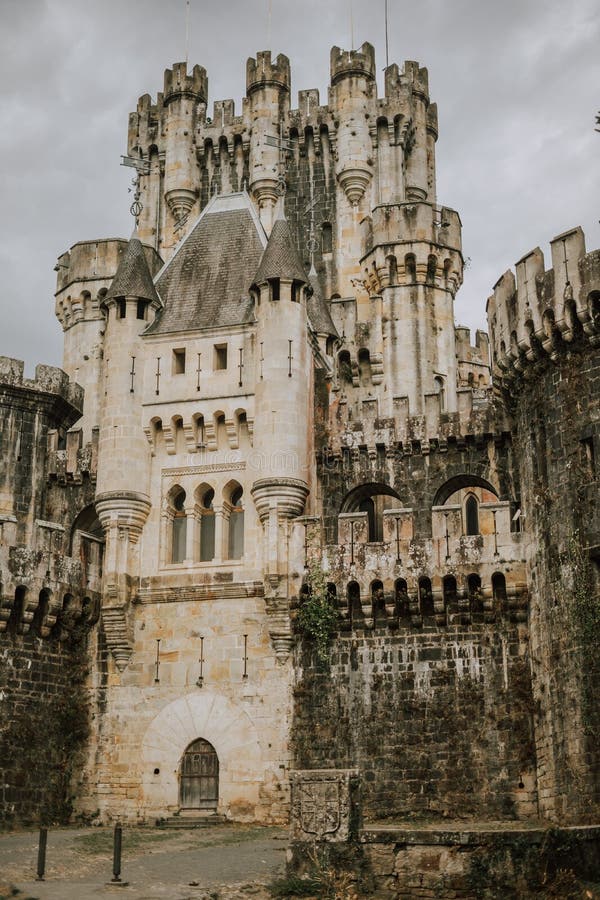 Butron castle in Vizcaya stock photo. Image of history - 199185818