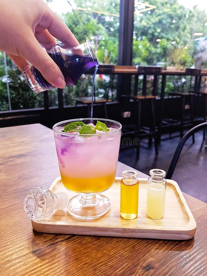 Butterfly Pea Tea, Color Change by Lemonade Stock Image - Image of ...