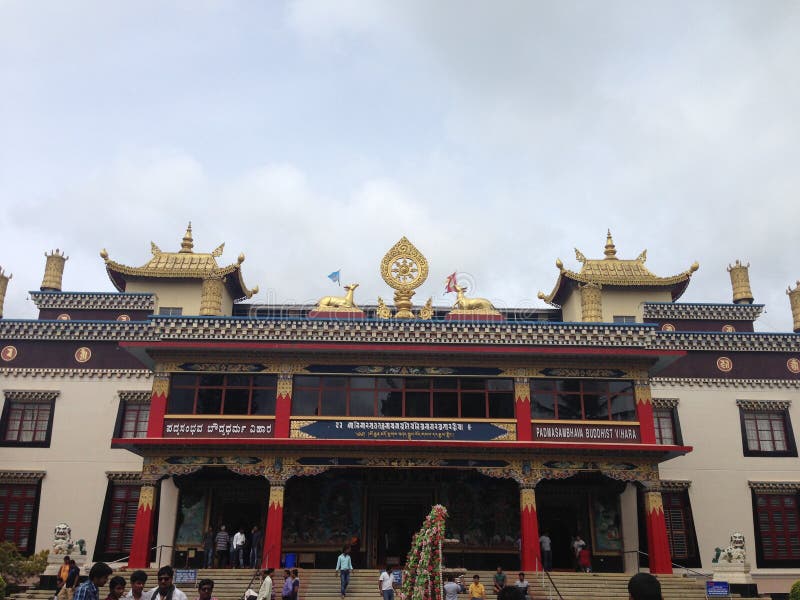 Bylakuppe Golden Temple editorial image. Image of autumn - 197974120