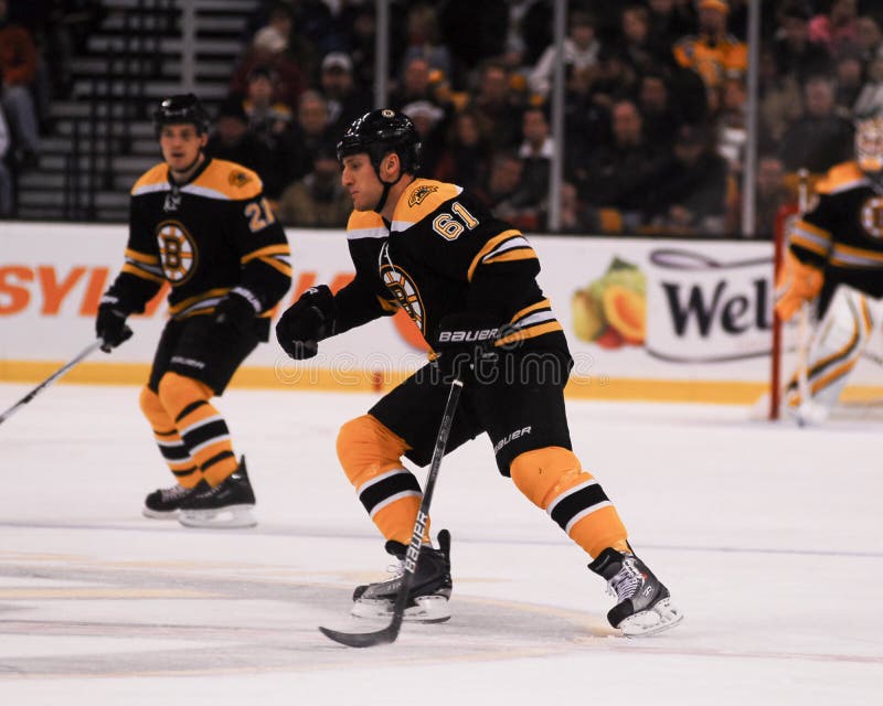 Byron Bitz, Boston Bruins editorial image. Image of sees - 44965820