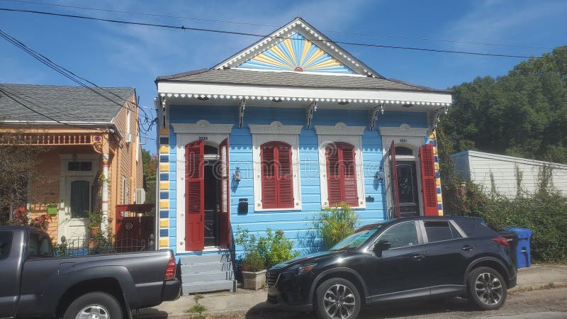 Bywater Uptown Neworleans Orleans House Art Gallery French Quarter Magazine Bourbon Royal Street