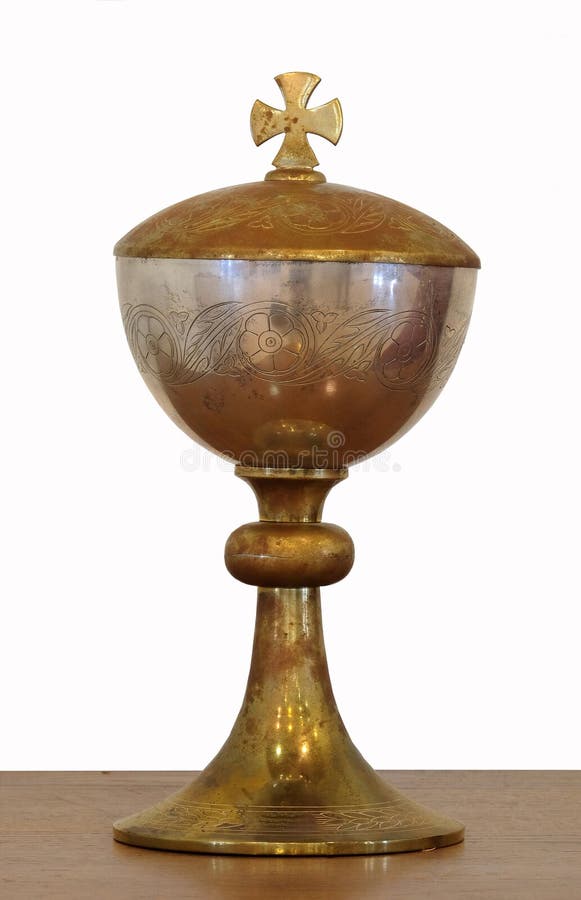 Cáliz sagrada de oro imagen de archivo. Imagen de ritual - 113803215