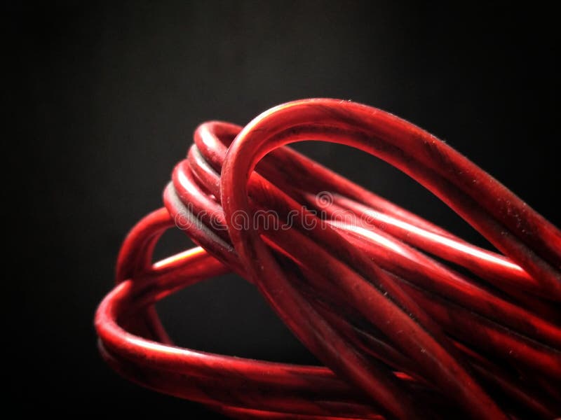 Fil rouge image stock. Image du ethernet, fond, matériel - 8227423