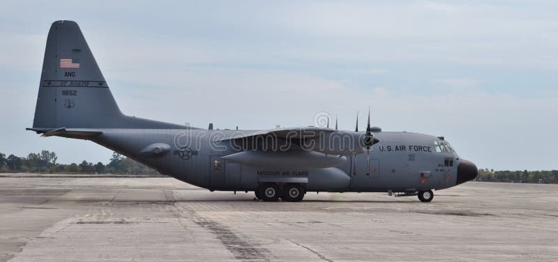 C-130 Hercules Cargo Plane editorial image. Image of aerospace - 69994360