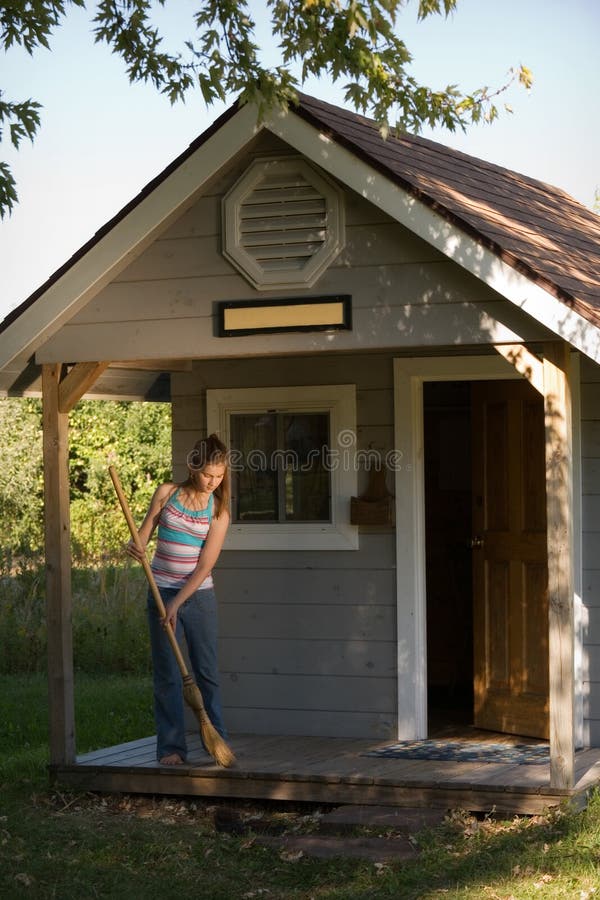 Middle School Cabin Boom Stock Photos - Free & Royalty-Free Stock ...