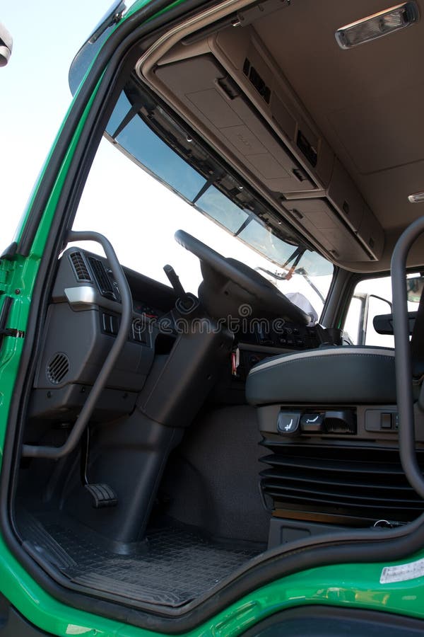 Interior De La Cabina Del Carro Foto de archivo - Imagen de carro ...