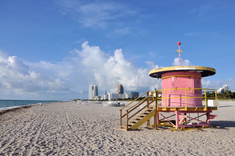 Cabine Bij Het Strand Van Miami Stock Foto - Image of wachten, miami ...