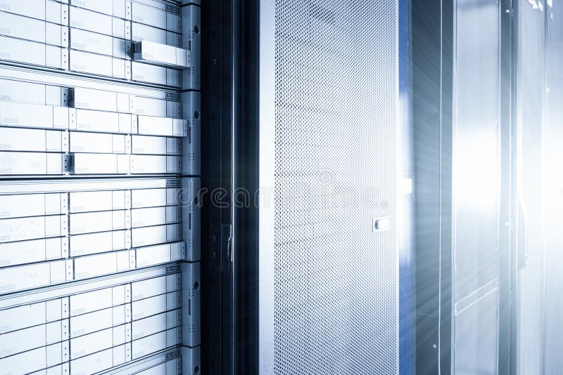 Cabinet Sas Hard Drives Data Center Light Rays Stock Photos - Free ...