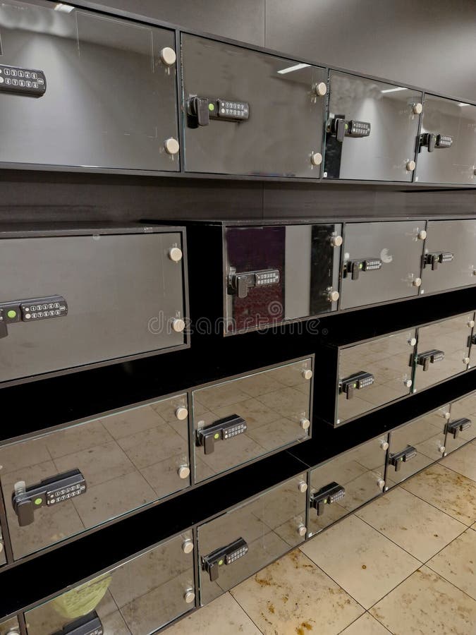 Cabinets Made of Shoulder Glass, Transparent with a Numeric Keypad for ...