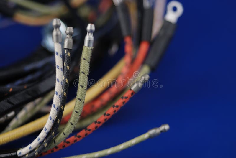 Cablaggio di collegamenti immagine stock. Immagine di collegamenti ...