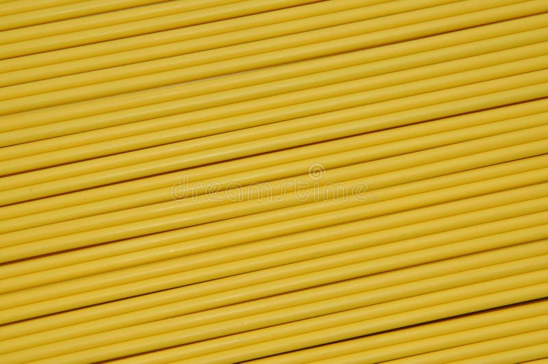 Cable óptico amarillo imagen de archivo. Imagen de raja - 22321415