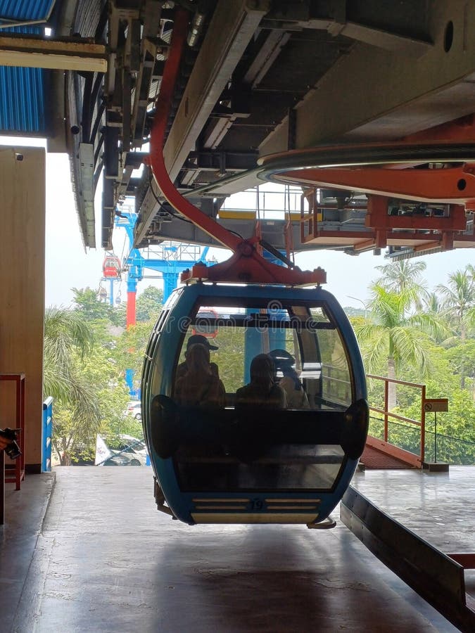 Cable Car Cabins Make U Turn in Terminus Station Stock Photo - Image of ...