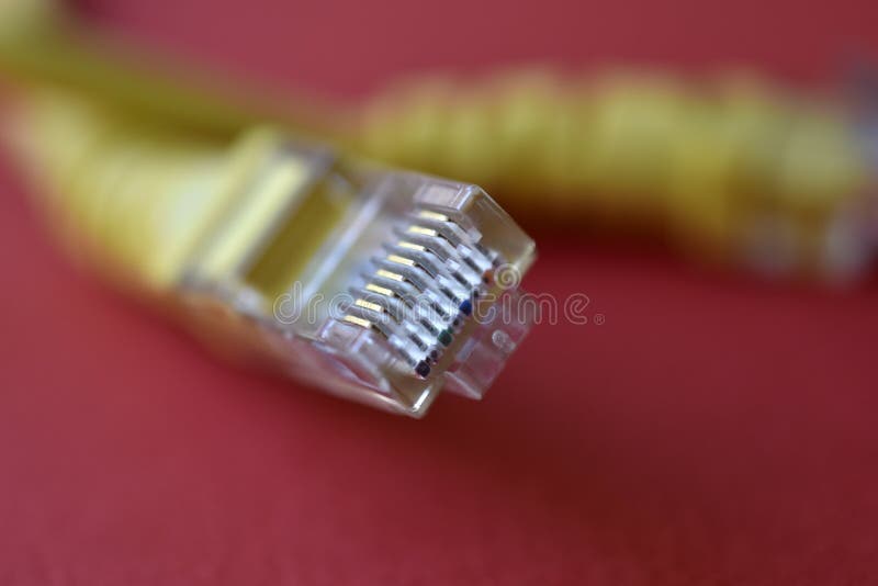 Cable De Paira Retorcido Que Se Utiliza Para Montar Redes Rj45 Foto de ...