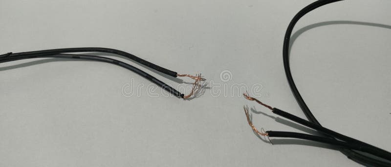 Cable roto imagen de archivo. Imagen de cable, fibra - 266072885