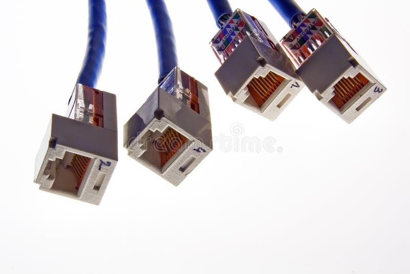 Cables de la red de datos foto de archivo. Imagen de conector - 3989324