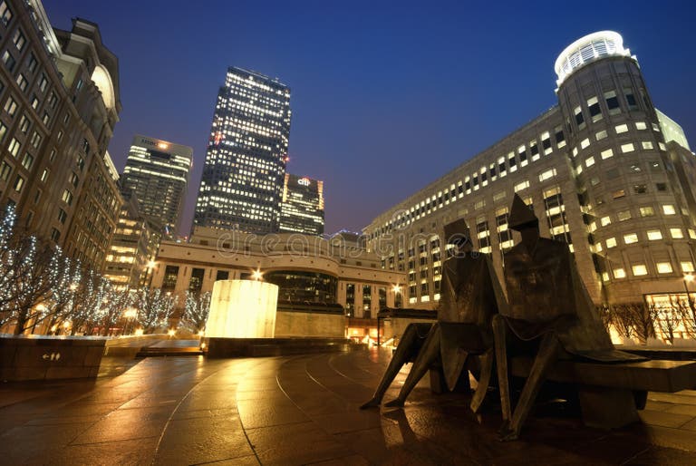 Cabot Square, London editorial image. Image of square - 18704235