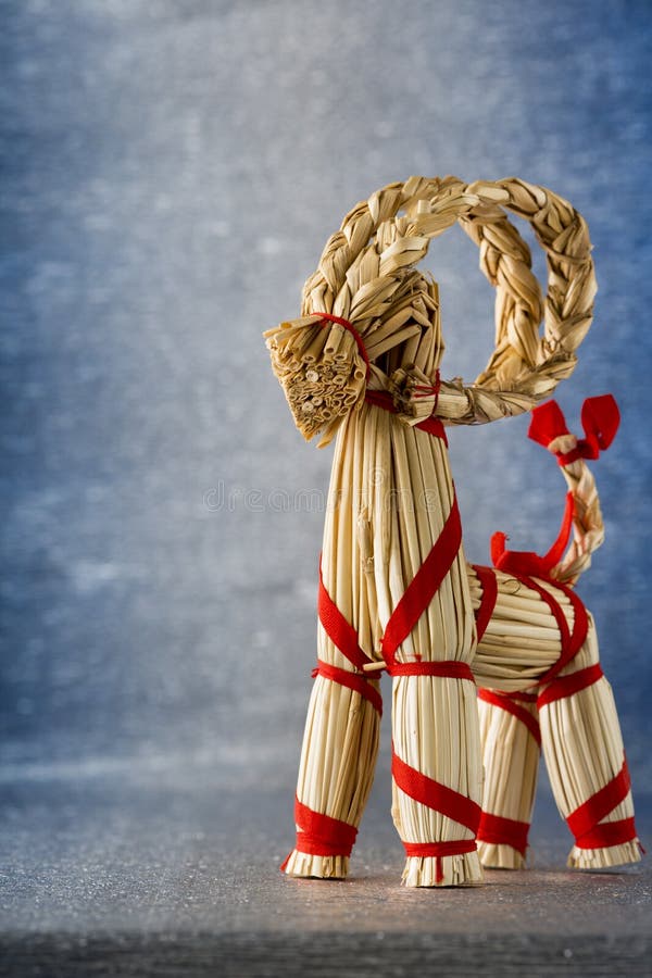 Cabra de Yule foto de archivo. Imagen de ornamento, celebraciones ...